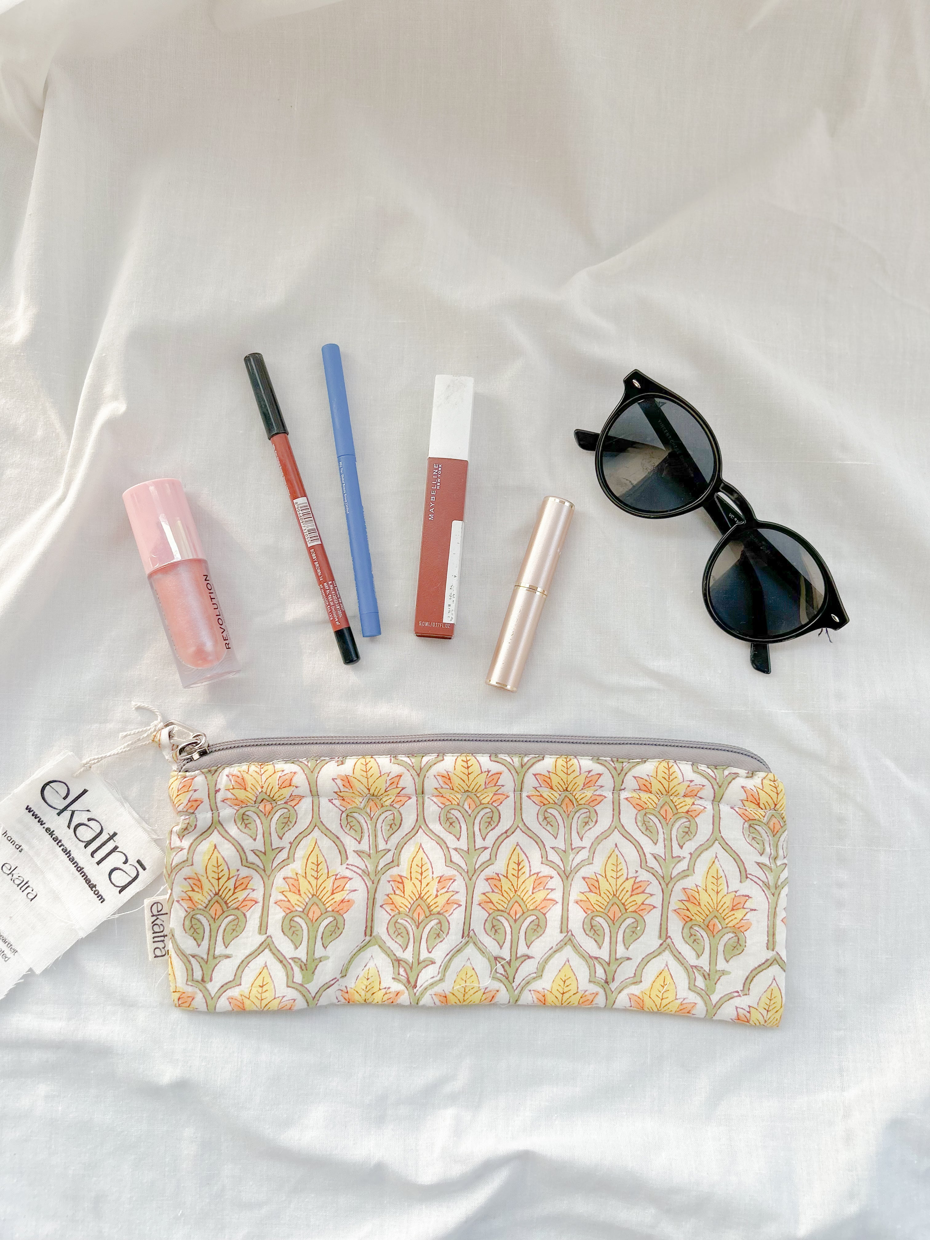 Sustainable Cotton Travel Pouch/Organizer by Ekatra - Small Pouch ...