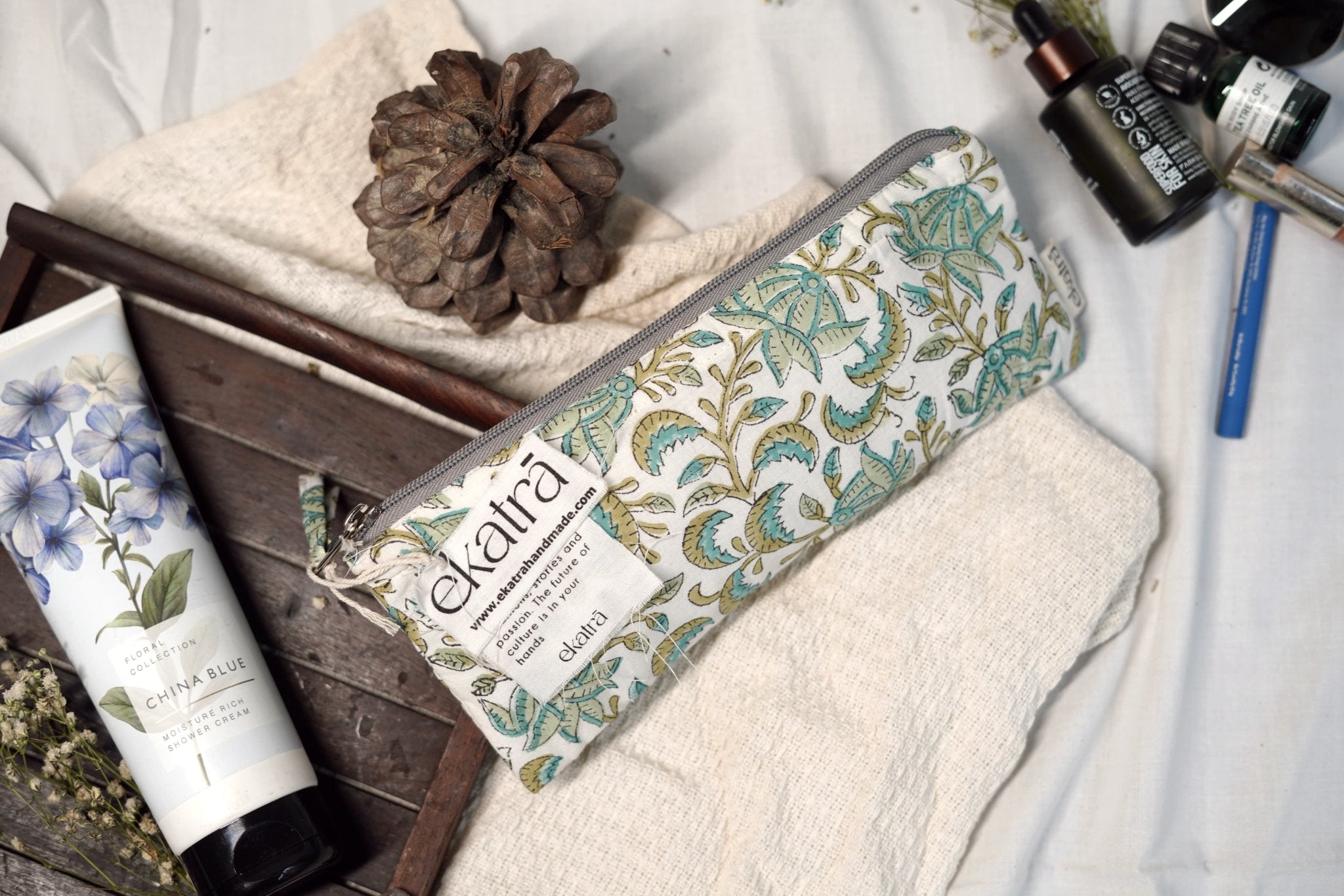 Sustainable Cotton Travel Pouch/Organizer by Ekatra - Small Pouch, 8x3 ...